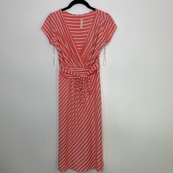 Gilli | Dresses | Gilli Nikki Jersey Faux Wrap Dress | Poshmark